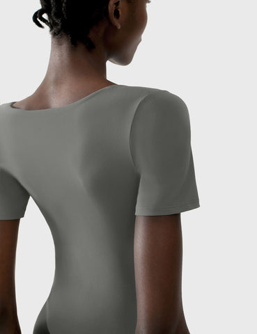 V Neck Short Sleeve Bodysuit|Pumiey|Bodysuit and shapewear – PUMIEY